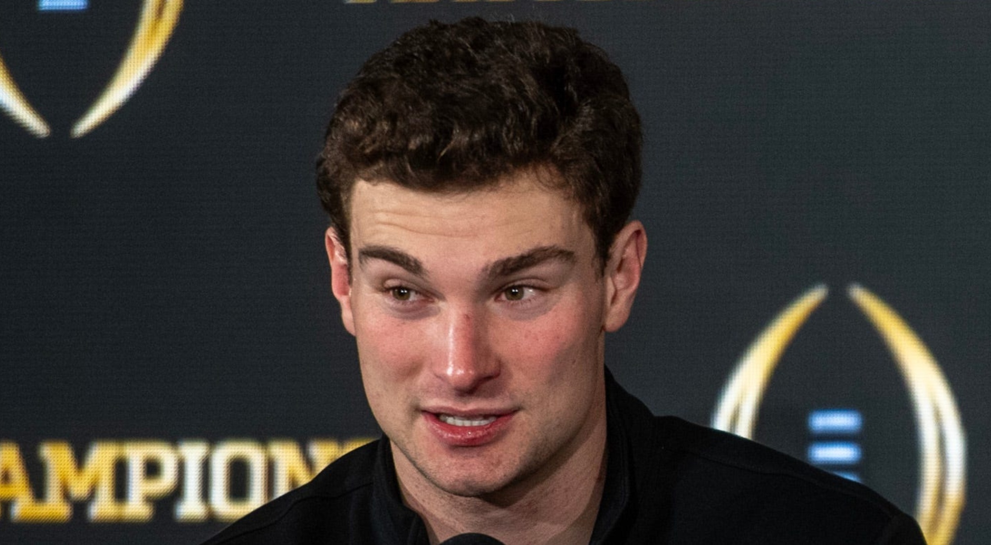Trade Rumors Involving Las Vegas Raiders’ First-Overall Pick & Fernando ...