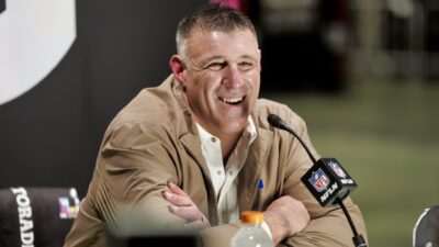 Everyone Is Talking About Patriots HC Mike Vrabel’s Actions Towards ...