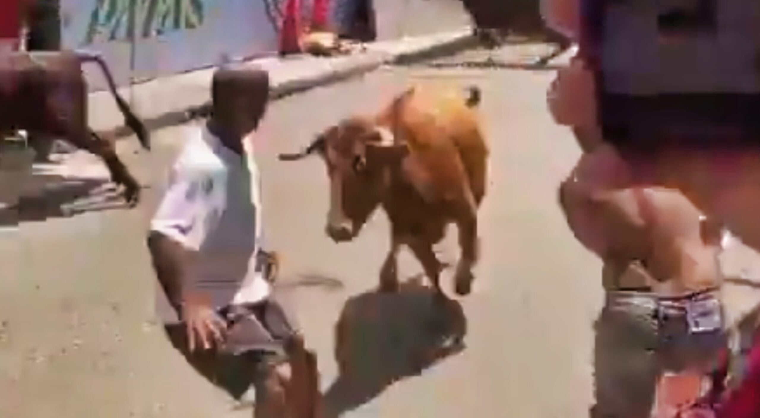 Man Left Unconscious & Gushing Blood On The Street After Getting ...