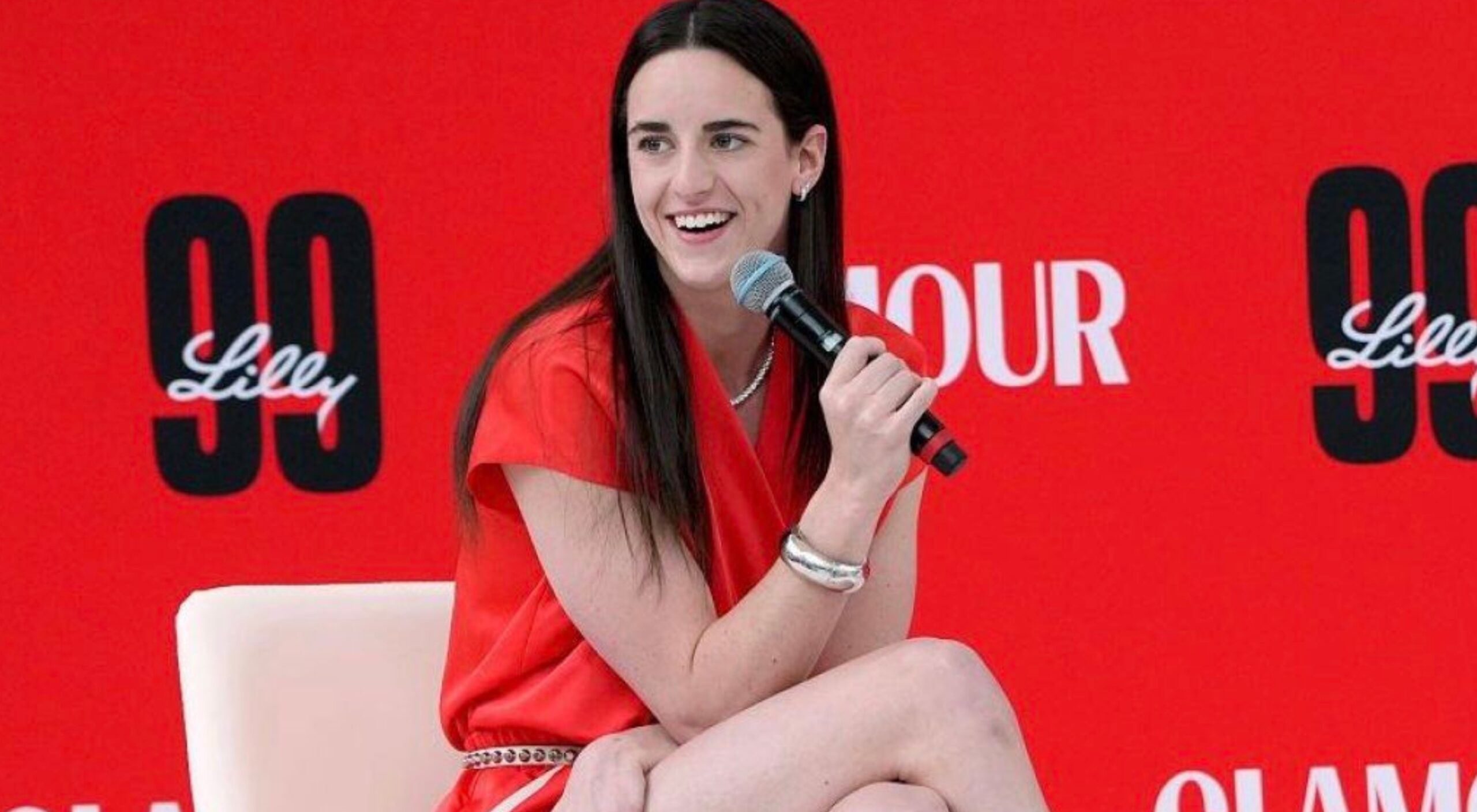 Caitlin Clark Shows Off Her Legs In Risky Outfit That's Bringing The ...