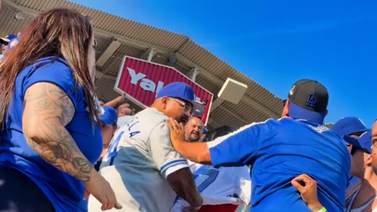 Wild Brawl Erupts As Fists Fly In The Stands At Dodger Stadium On ...