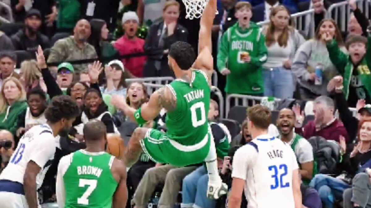 TD Garden Crowd Goes Wild Watching Jayson Tatum Score His First Points ...