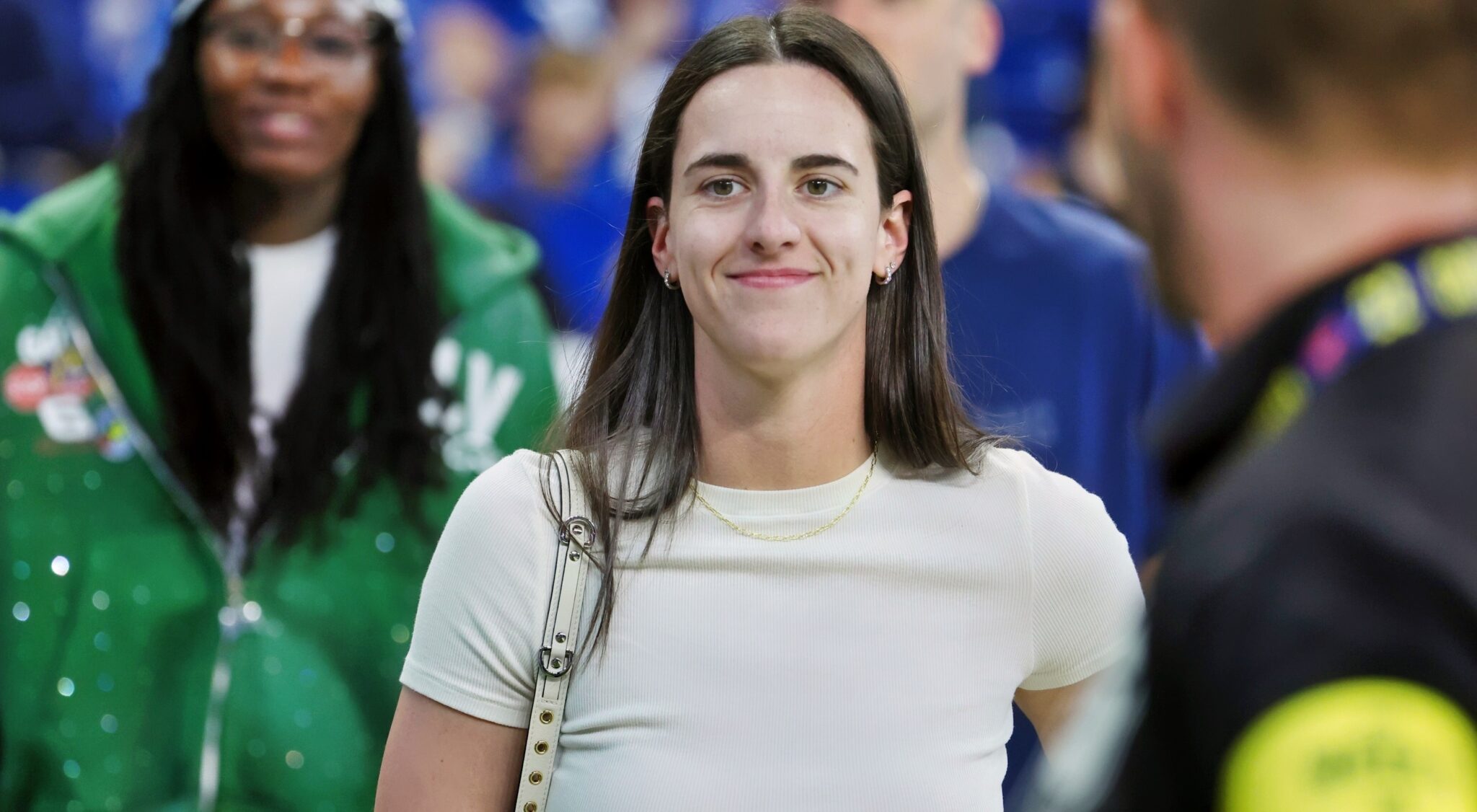 Caitlin Clark's "Weird" Interaction With Raven Johnson Sparks Major ...