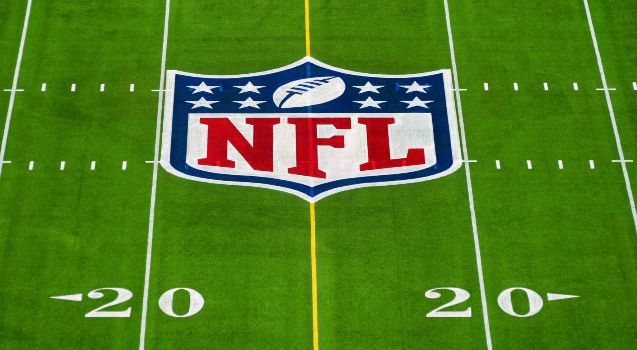 Gay TikTok Influencer Accuses "DL" NFL Superstar Of Playing "Cat ...