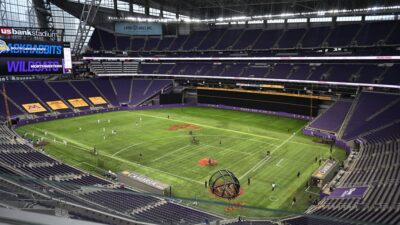 Minnesota Vikings' Stadium Causes Mass Chaos As It Hosts College ...