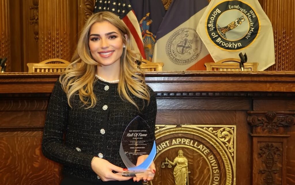 Political Influencer Reveals How Easy It Was To Allegedly Sneak A G-n ...