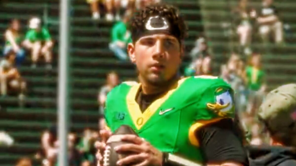 Video Of Oregon QB Dylan Raiola Looking "Extremely Overweight" At ...