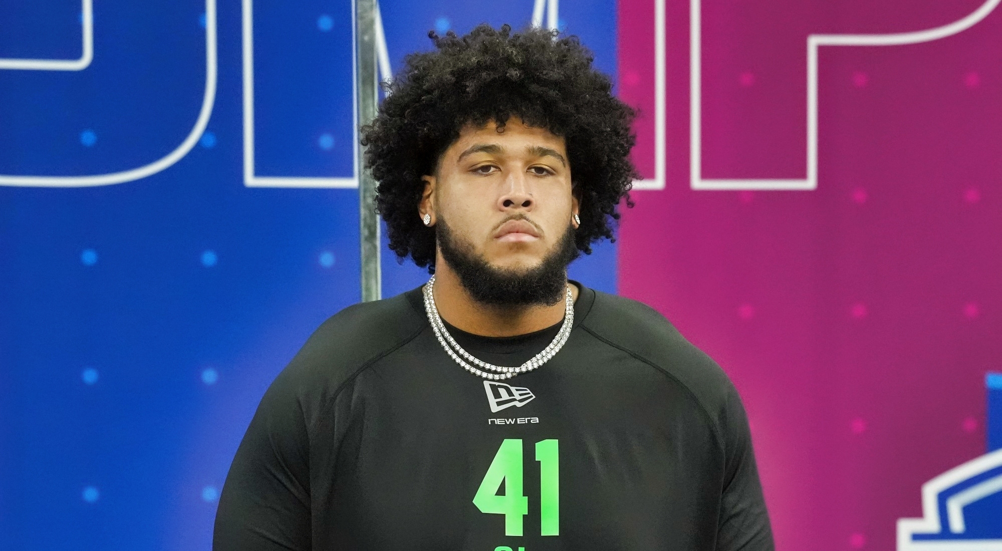 Who's Kadyn Proctor's Girlfriend? Meet Alabama Crimson Tide Football ...