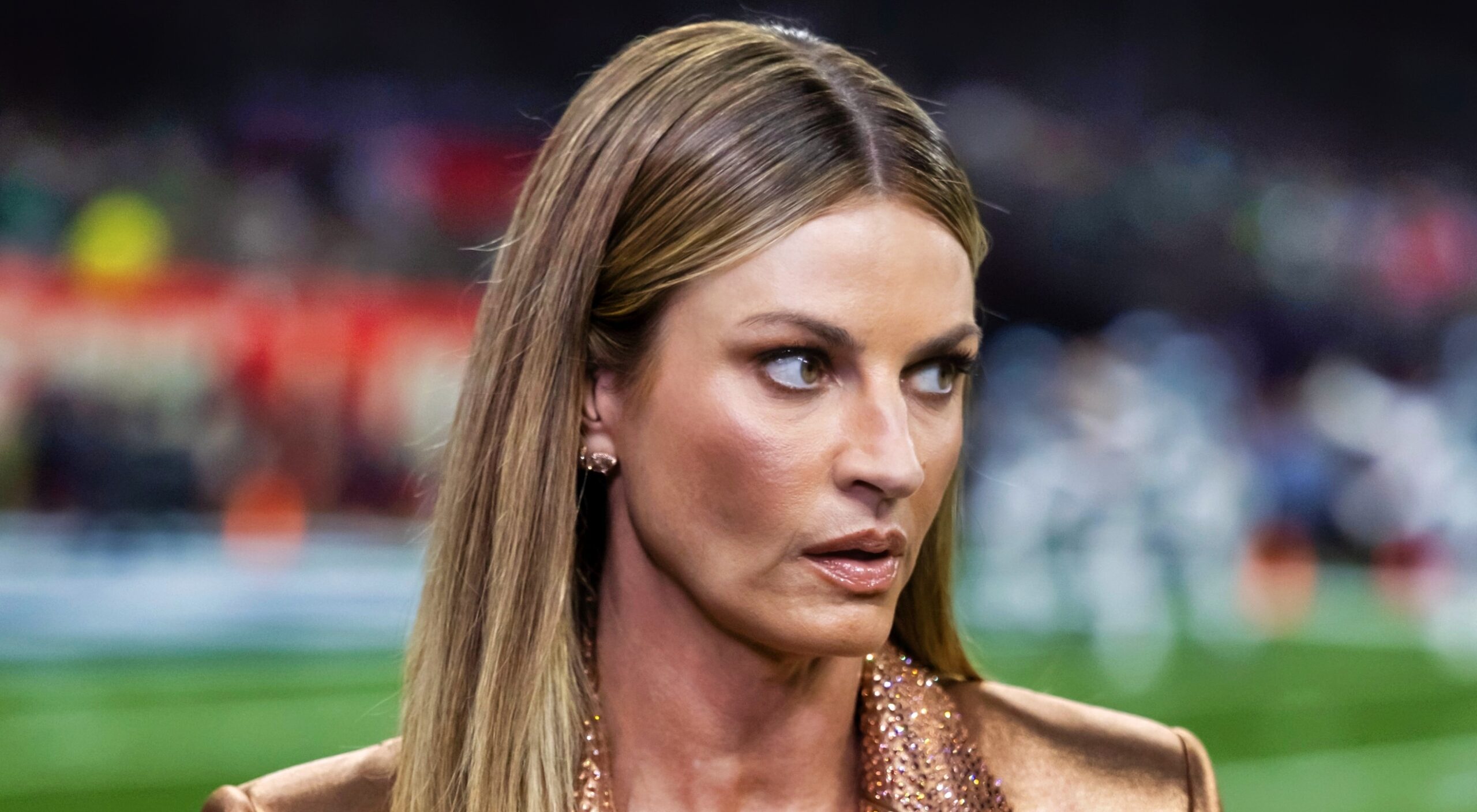 Erin Andrews Opens Up About "Horrible" Family Emergency She's Dealing With