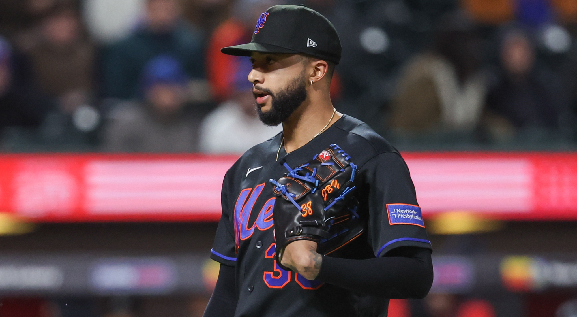 Mets Fans Hold Nothing Back As Devin Williams Walks Off The Mound [VIDEO]