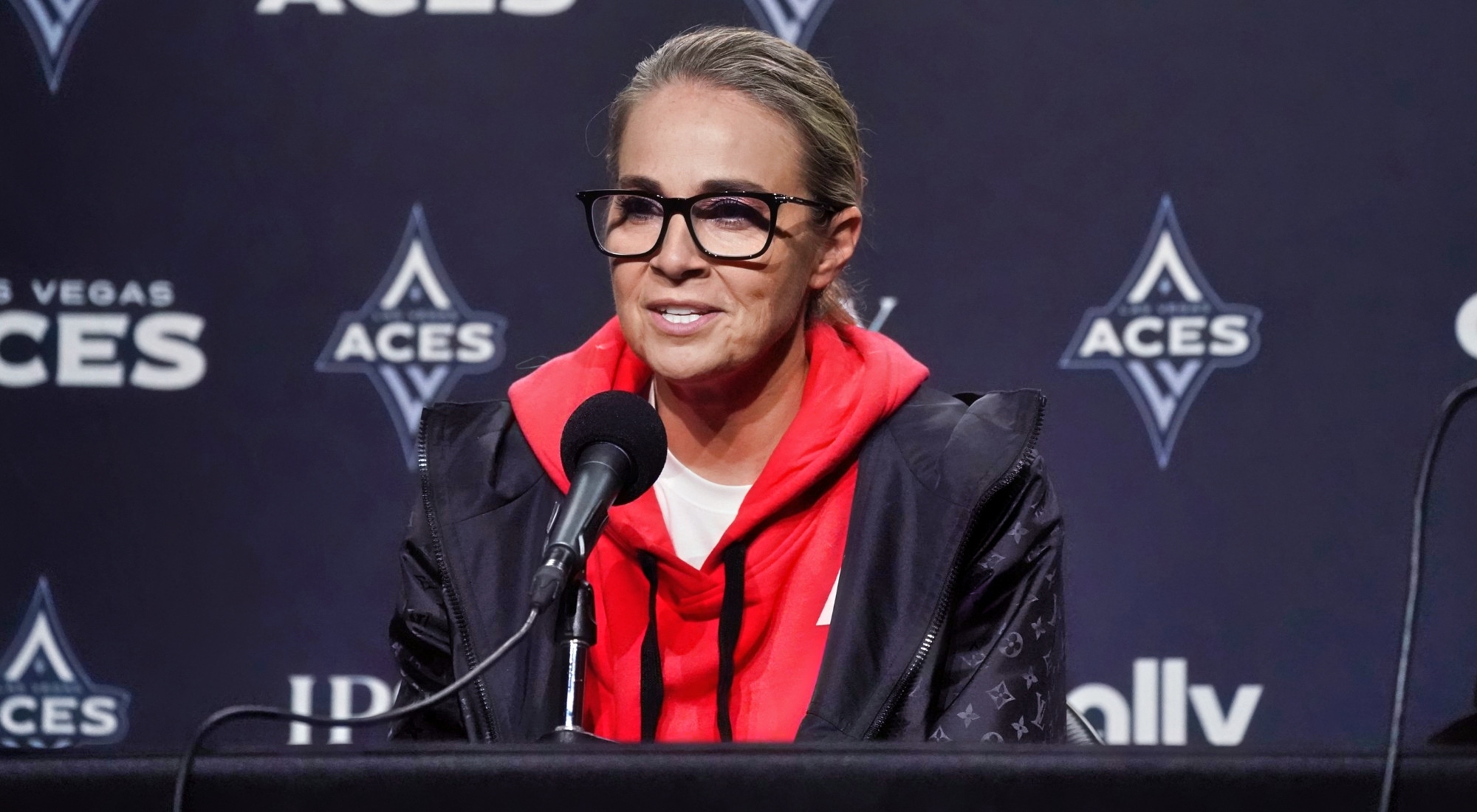Becky Hammon Joins Elite Company As Las Vegas Aces Continue Winning Surge