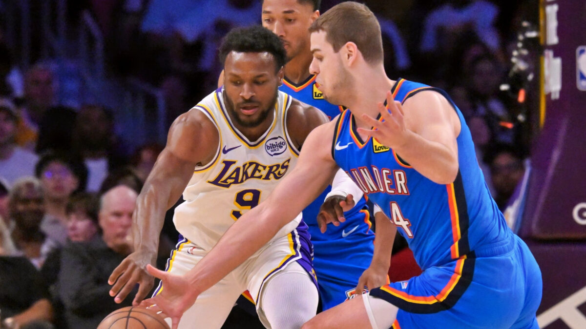 LeBron James’ Awkward All-Star Moment With Steph Curry Caught on Camera ...