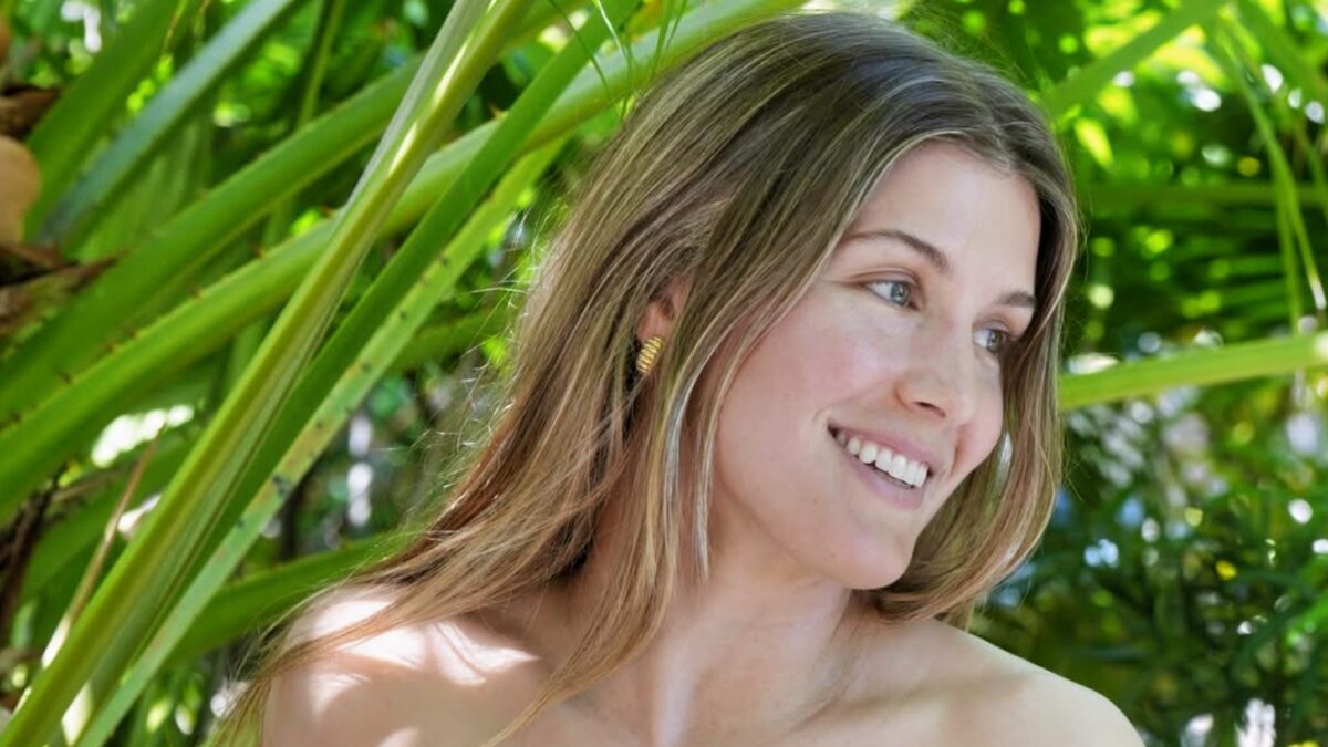 Former Tennis Star Genie Bouchard Was Completely Nude In Her Latest ...