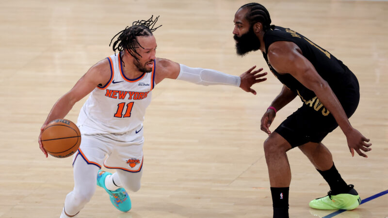 LeBron James’ Awkward All-Star Moment With Steph Curry Caught on Camera ...