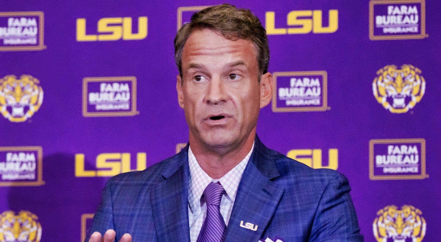 LSU Tigers' Football Strength Coach Is Not Human: "This Is Actually ...