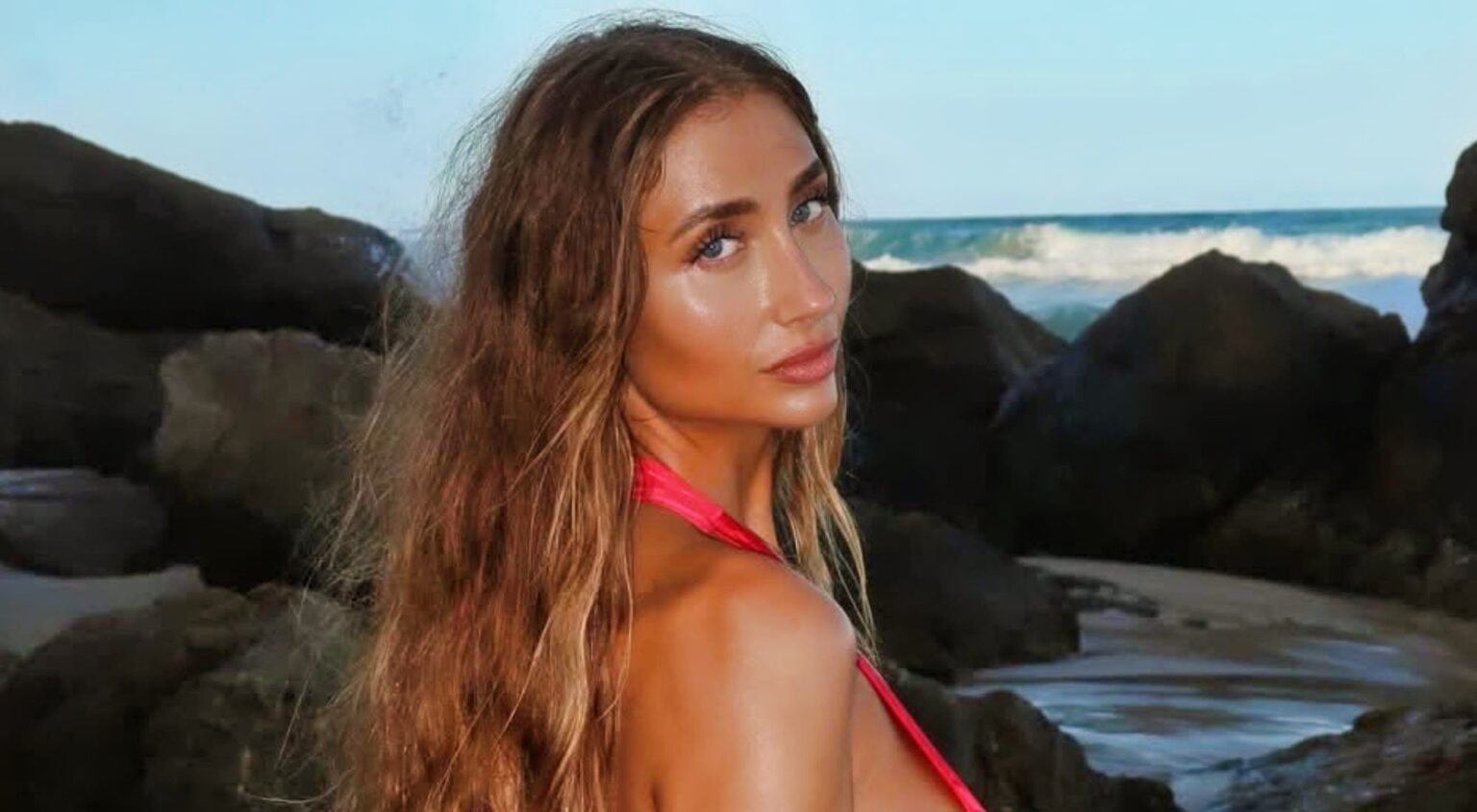 Lily Phillips' Viral Moment With Phil Foden Explained