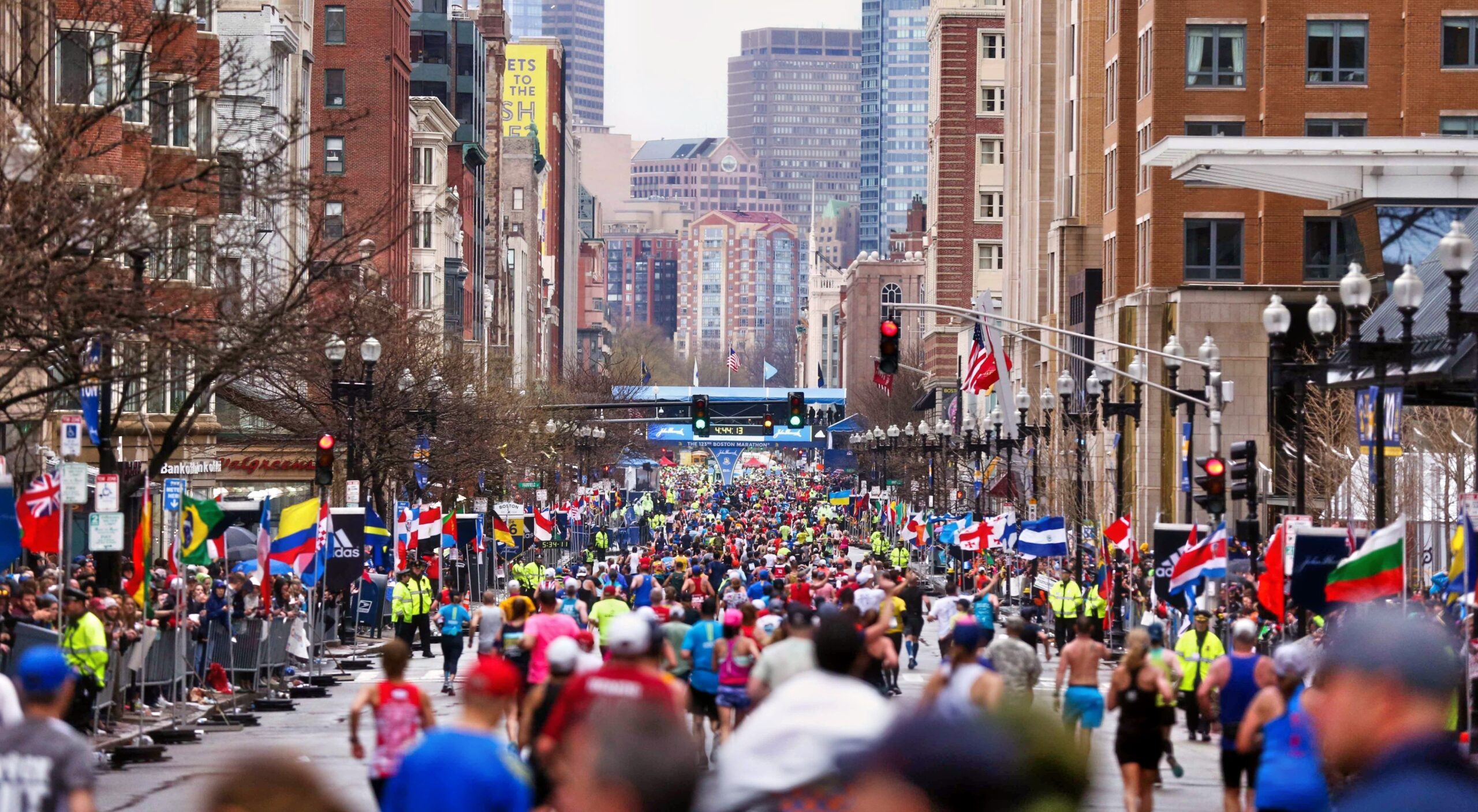 Record-Breaking Marathon Runner Tragically Dead At 36 After Medical ...