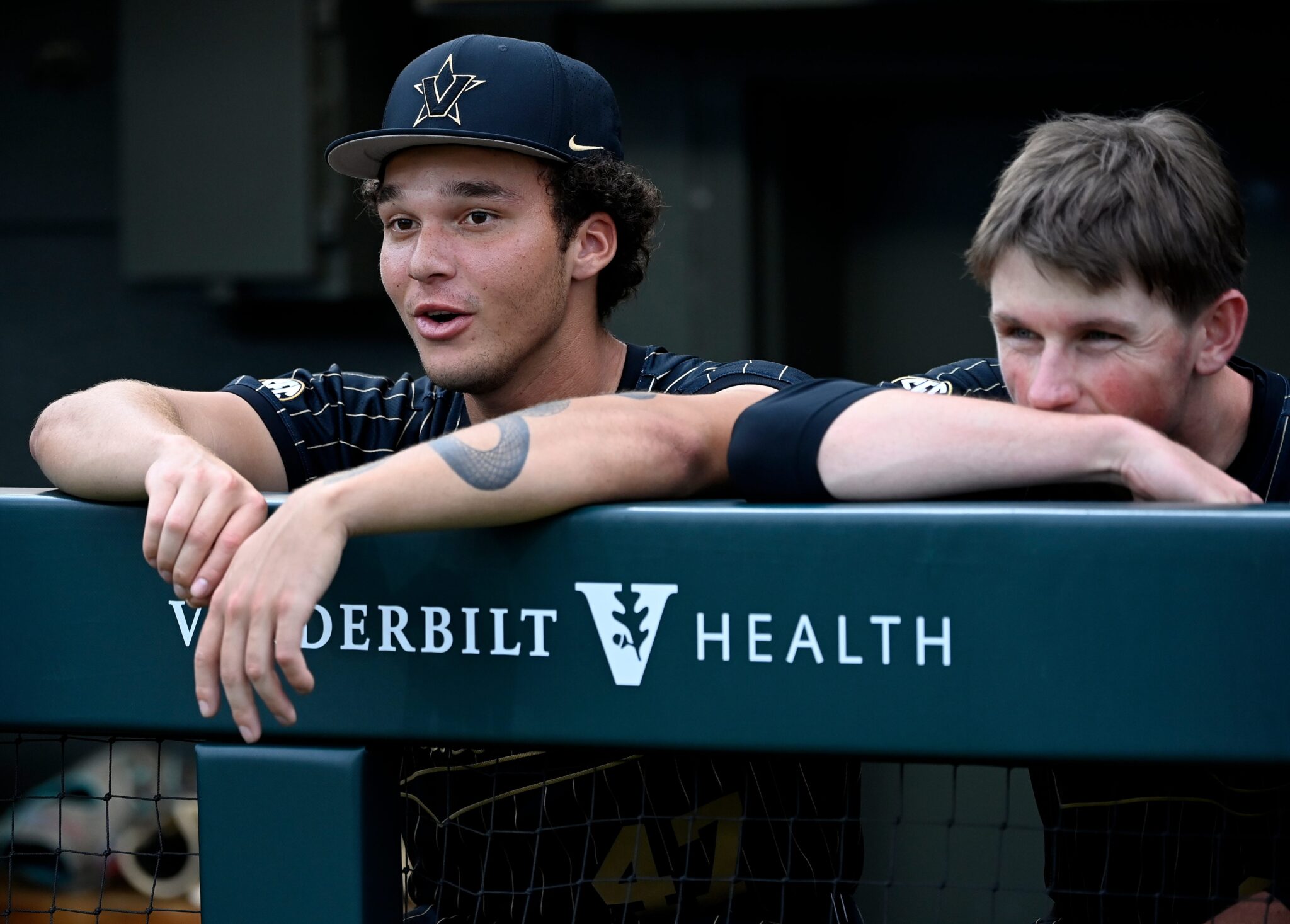 College Baseball Umpire Gets Knocked Out Cold After Taking Baseball ...