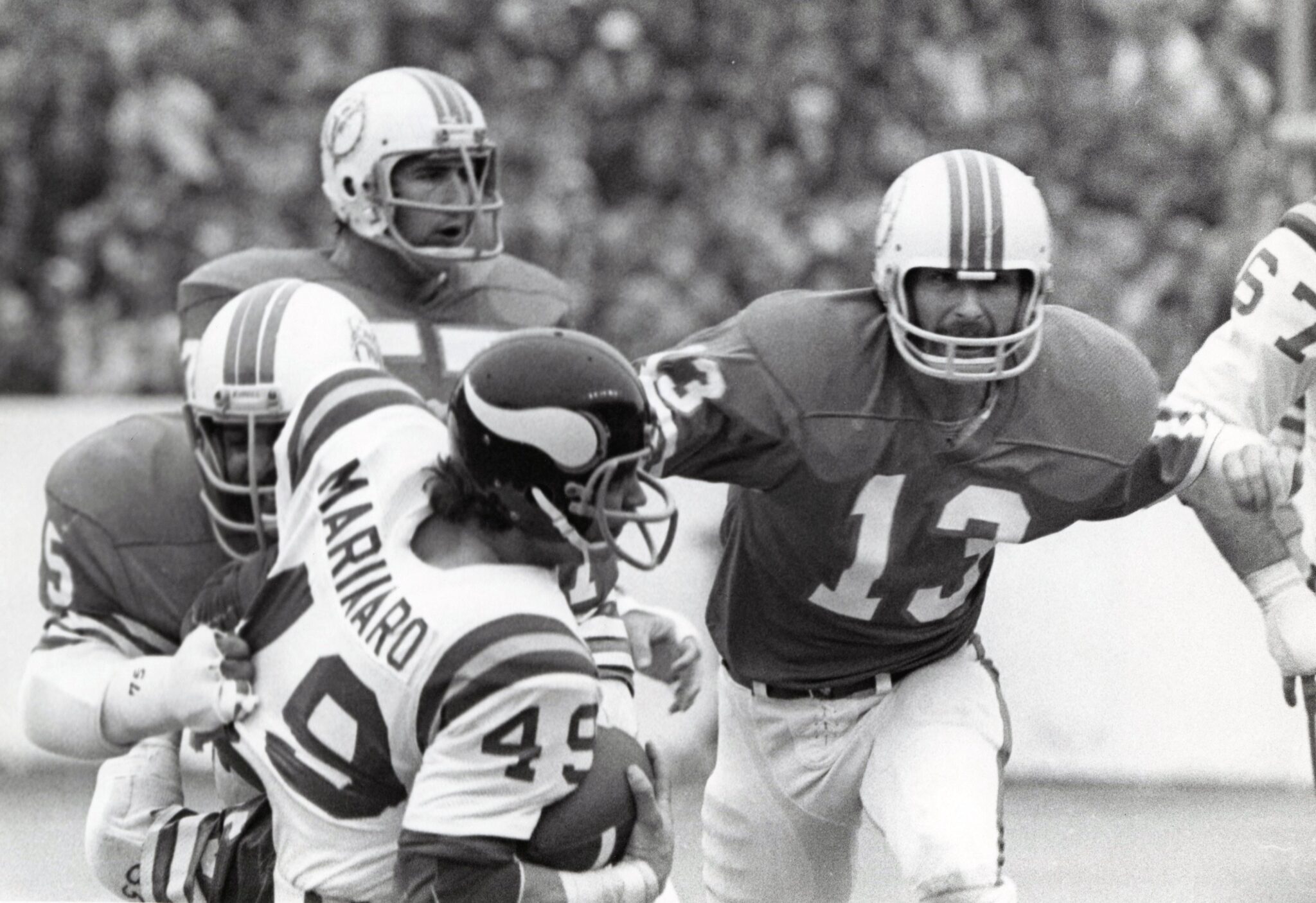 Dolphins Legend Dies Suddenly — Cause Of Death Unknown