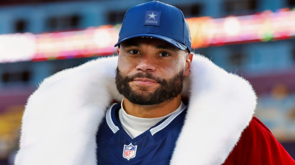 The Internet Can’t Believe Which Award Dak Prescott Just Won