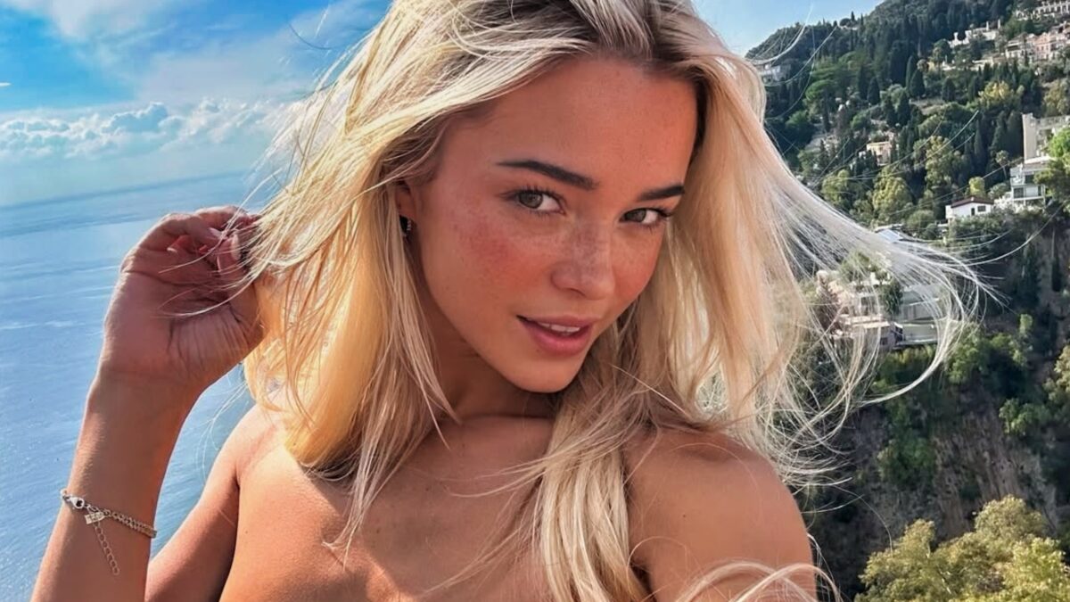 Olivia Dunne's Dress Falls Off During Unfortunate Wardrobe Malfunction ...