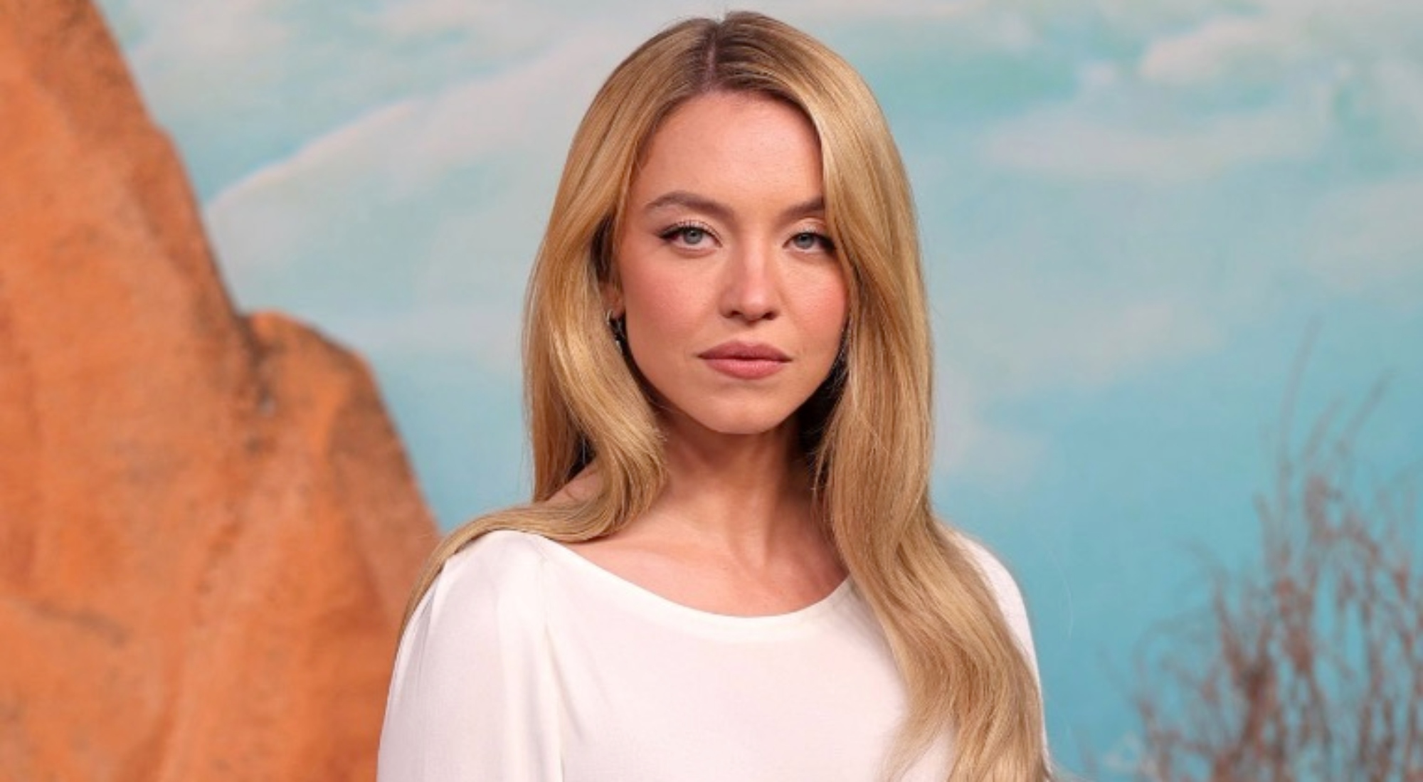 Pics Of Sydney Sweeney “In Real Life” Are Going Viral — Cameras Catch ...