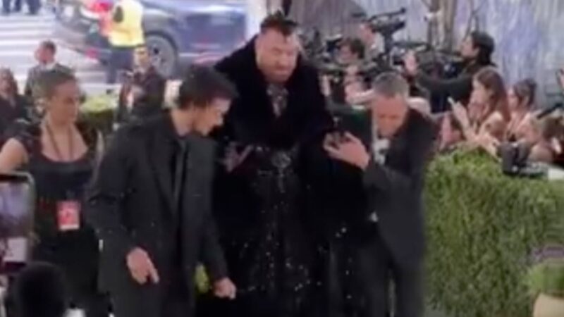 “Travis Kelce” Met Gala Video Is Breaking The Internet