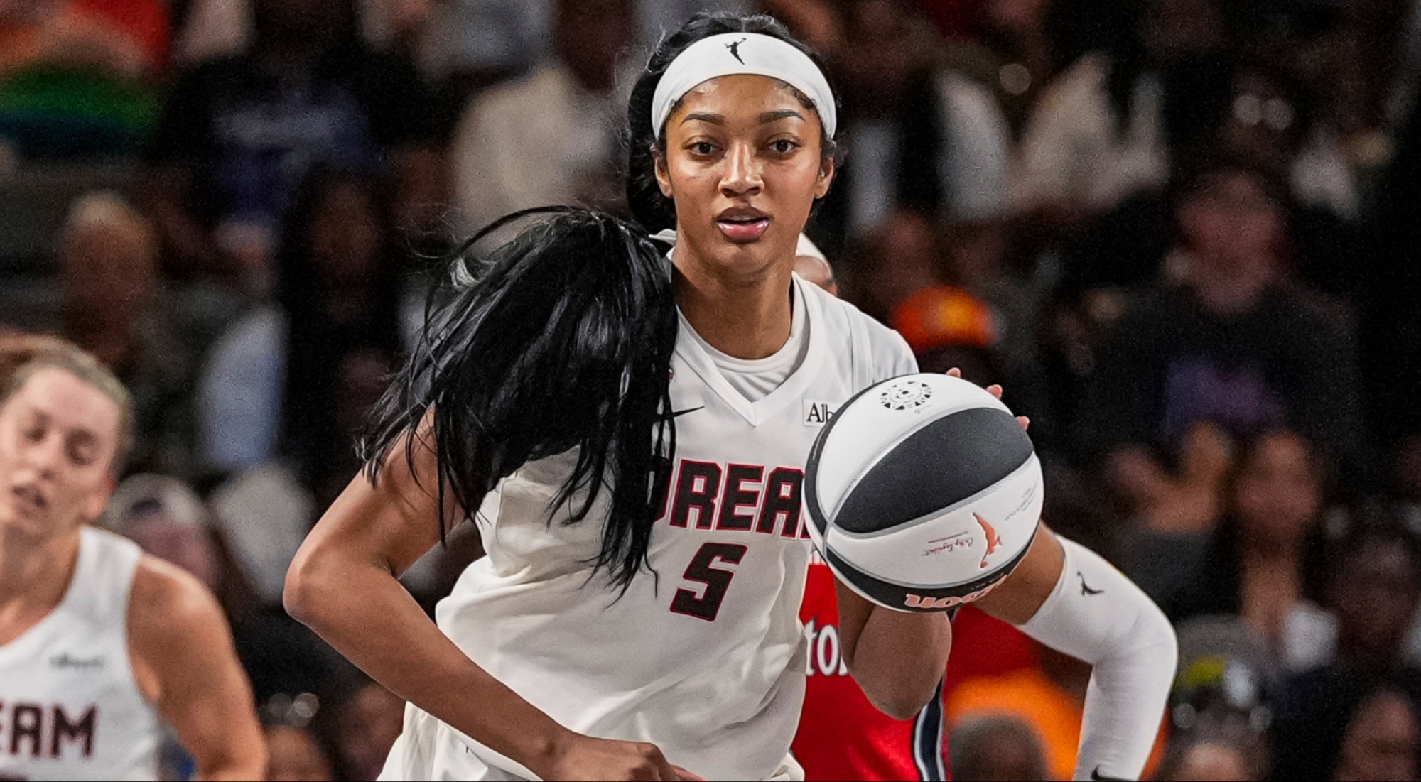 Chris 'Lethal Shooter' Matthews Publicly Offers Help To Angel Reese ...