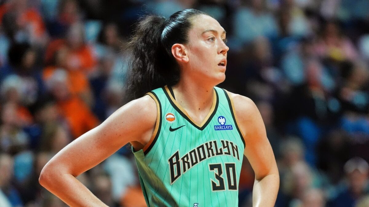 Breanna Stewart Makes Records Crumble As New York Liberty Dominates ...