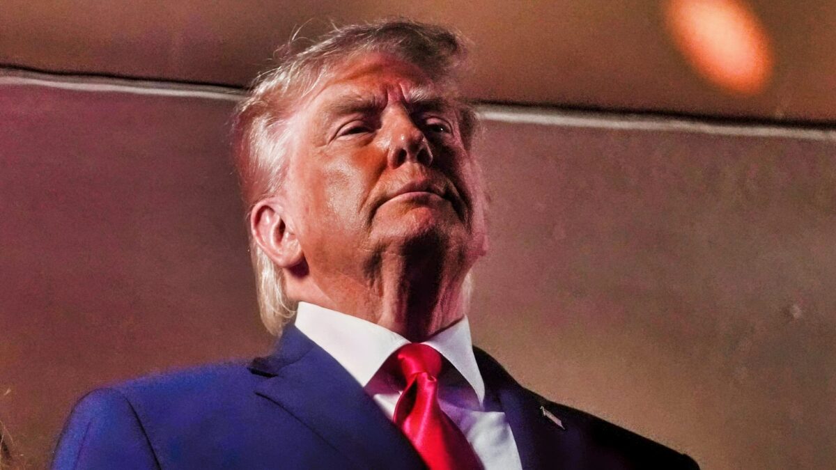 Social Media Explodes After Donald Trump Is Booed During NBA Finals Game 3