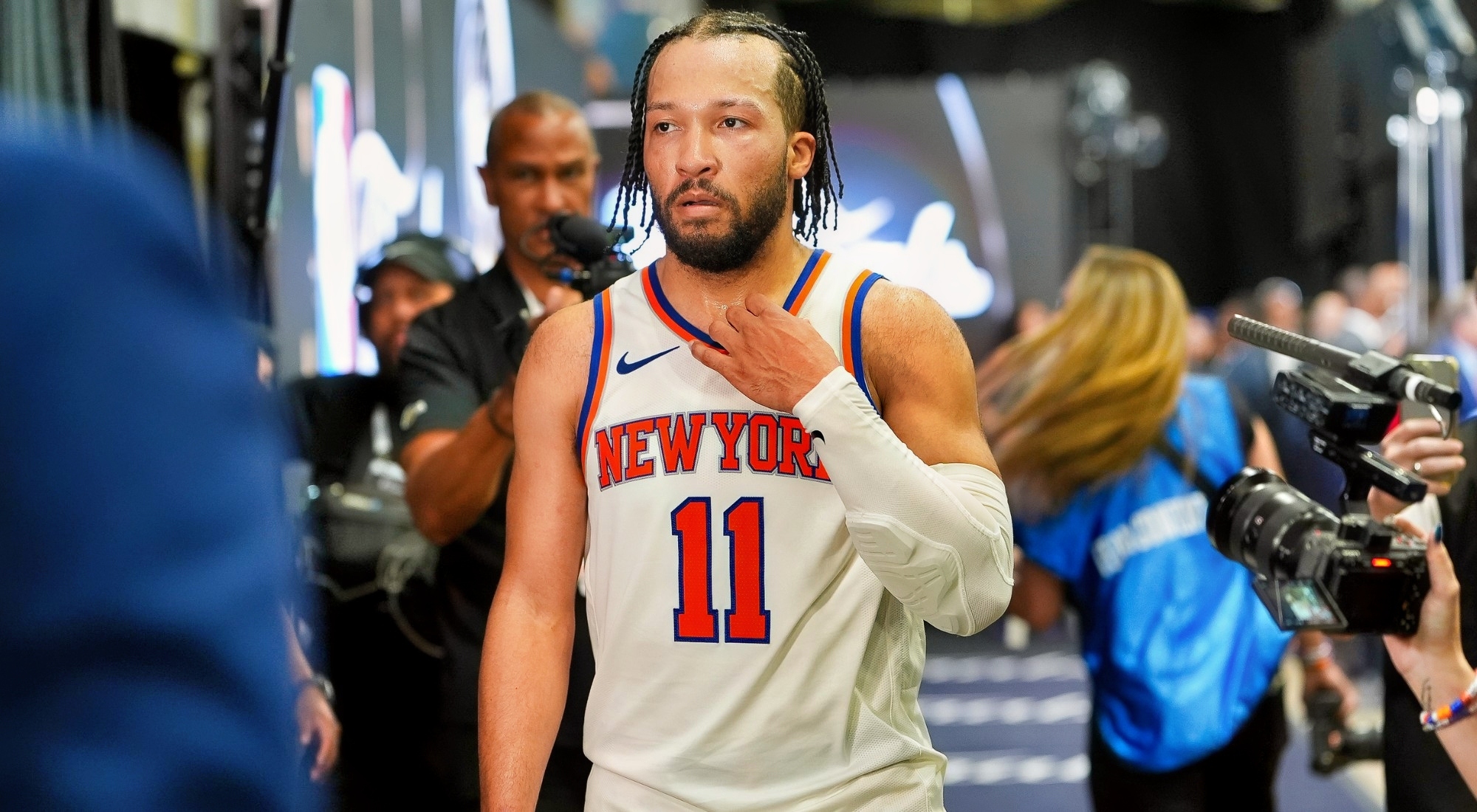 Jalen Brunson Refuses to Take Part in Larry O'Brien Trophy Photos Ahead ...
