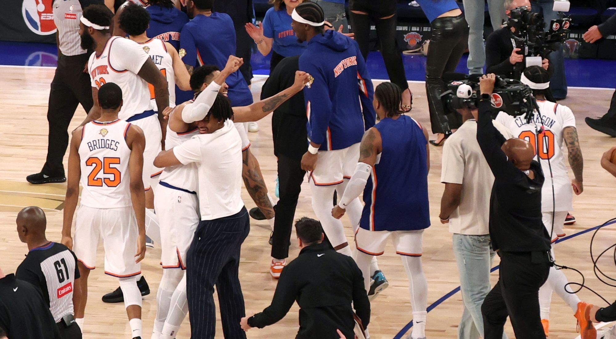 17-Year-Old Teen Left in Coma After Knicks Finals Celebration Turns ...