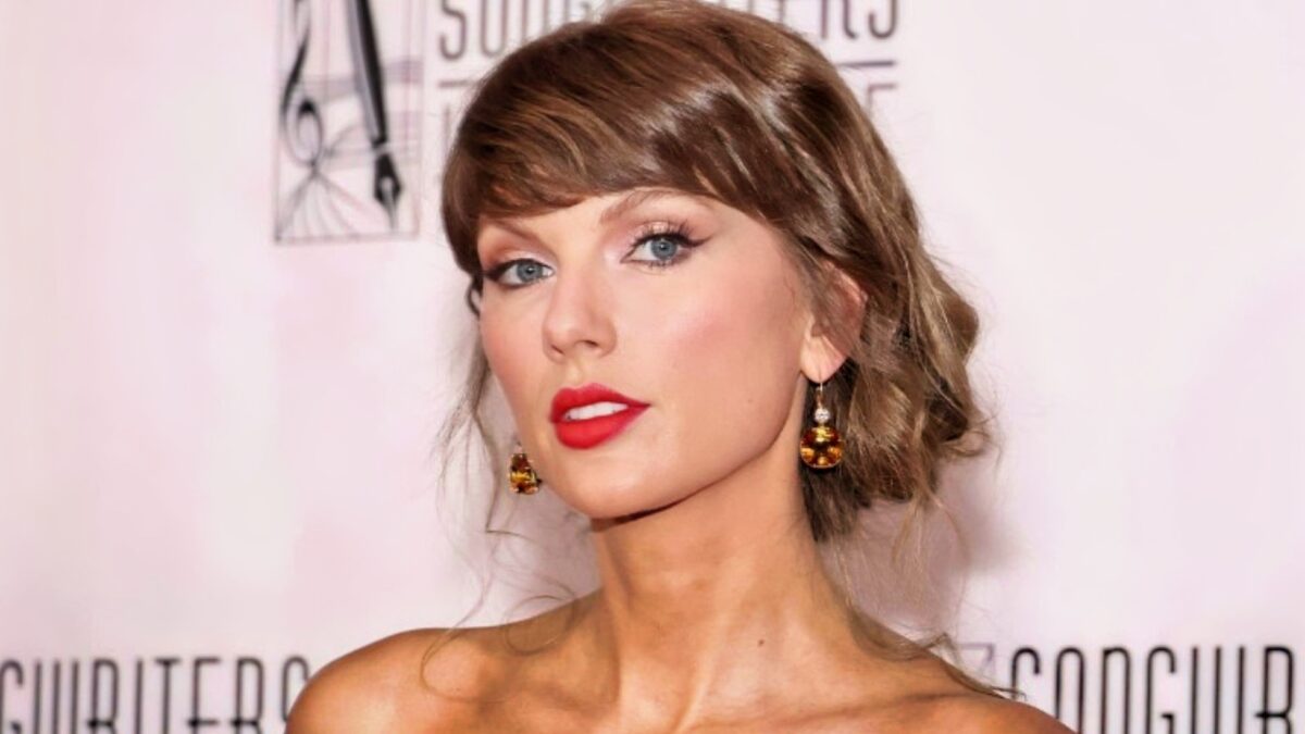 Here's Why Taylor Swift Decided To Skip Travis Kelce & The Chiefs' Week ...