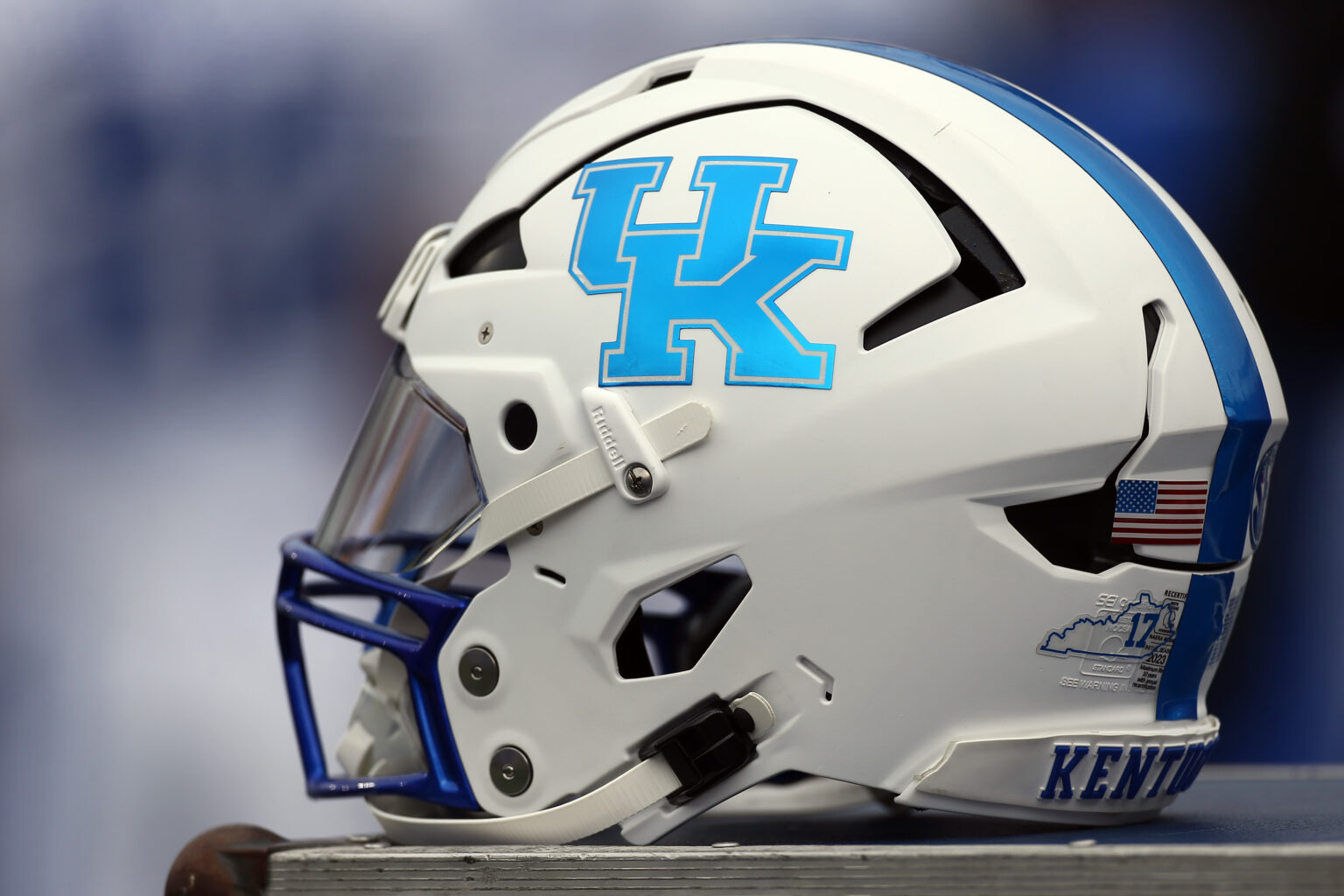 University of Kentucky Football Star Has Shockingly Died At Just 20 ...