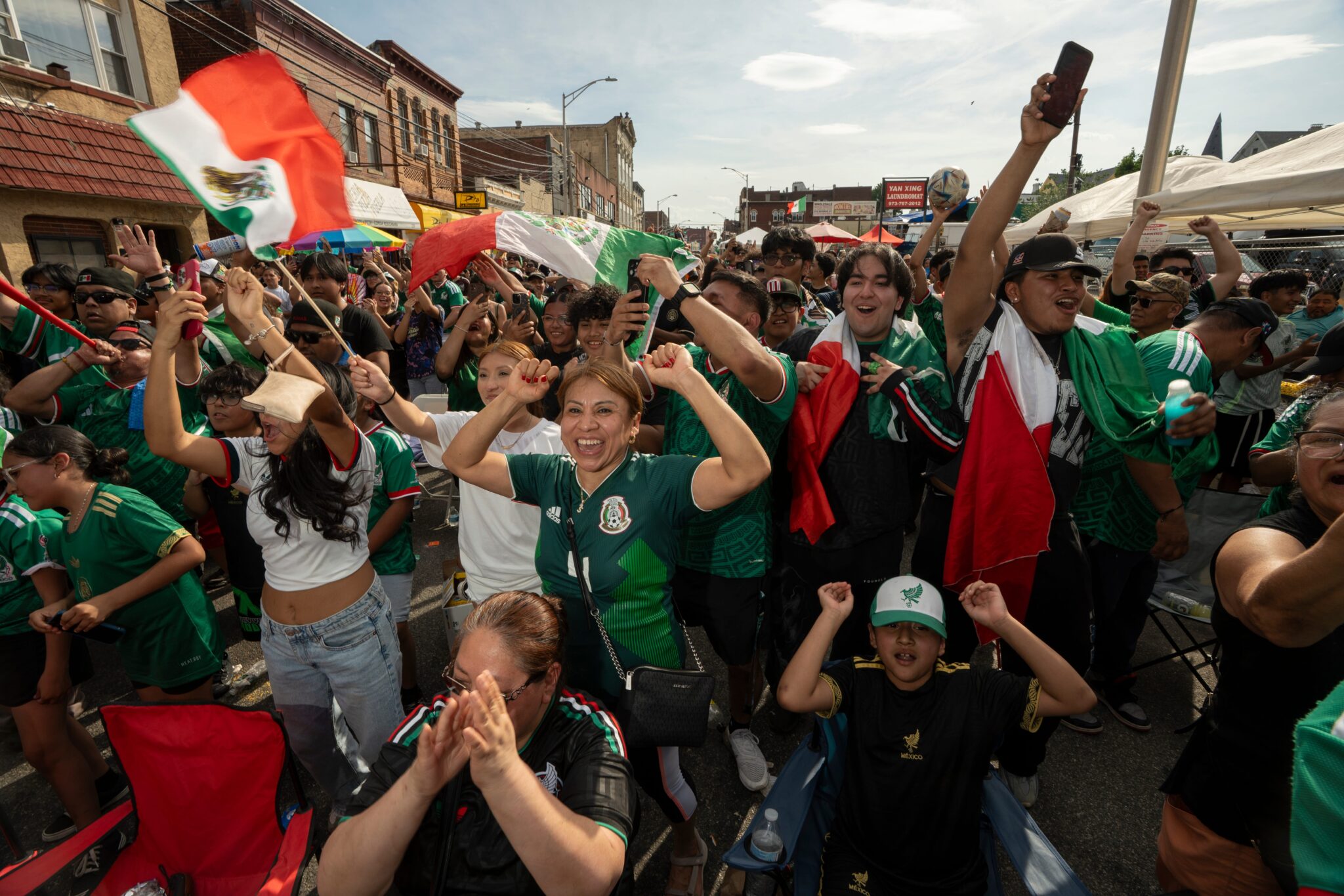 Mexican Soccer Fan Seriously Injured After Suffering Horrific Fall From ...