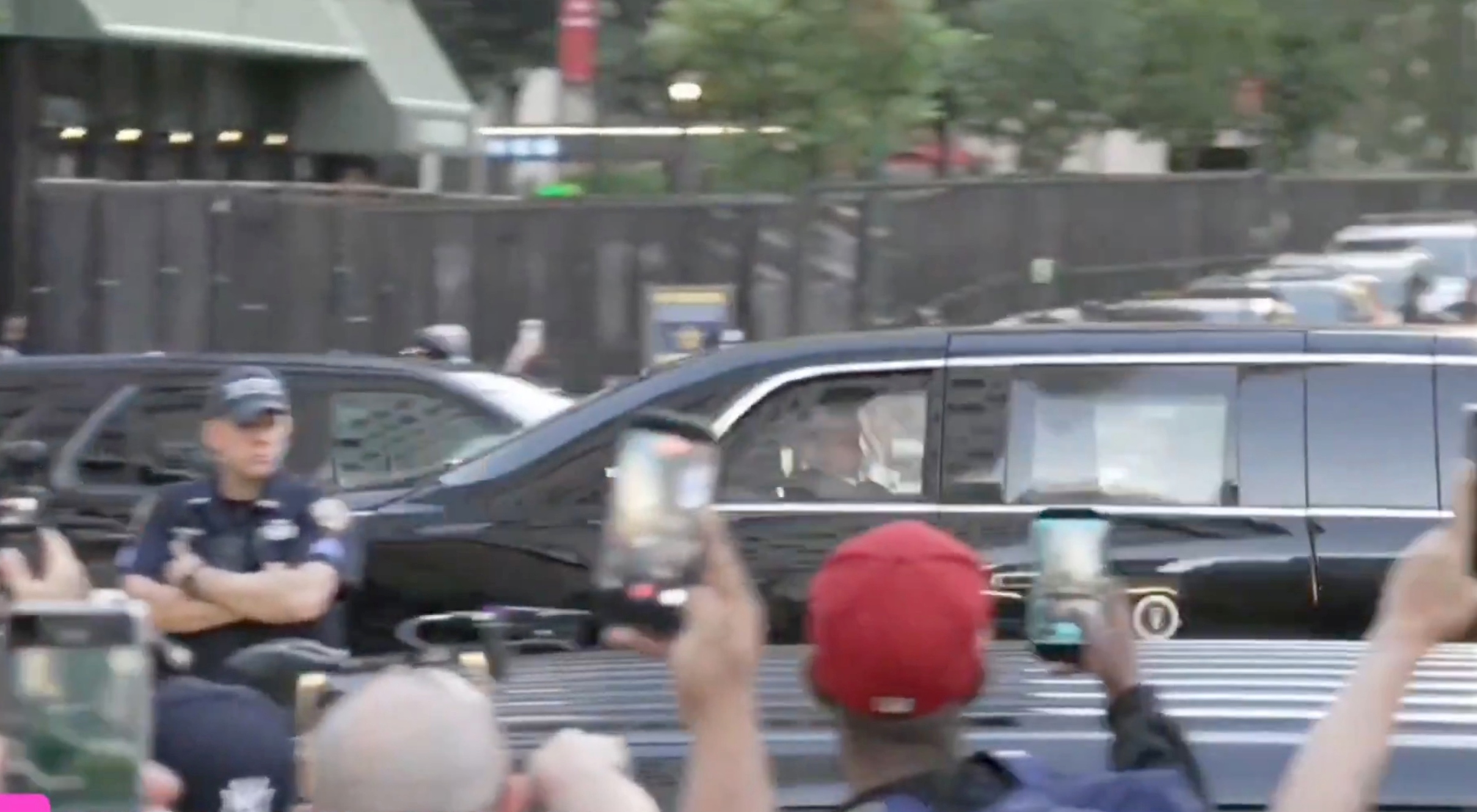 Knicks Fans Loudly Booed Donald Trump As His Motorcade Arrived Outside ...