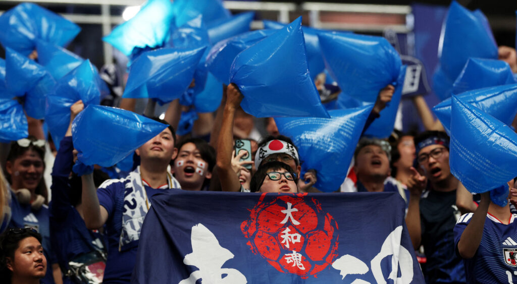 Japanese Soccer Fans Go Viral For Their Unique Actions In The Stands At ...