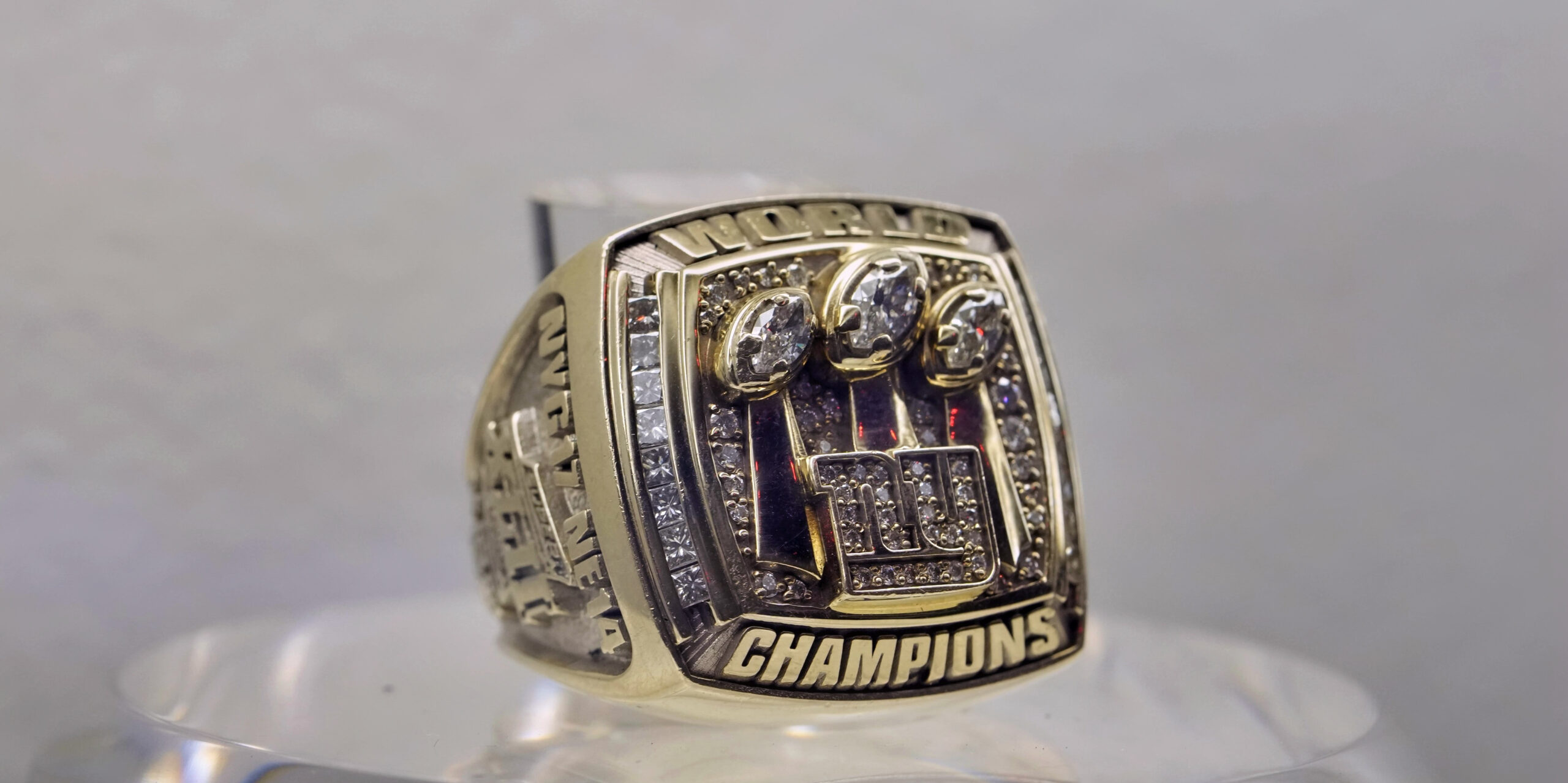 New York Giants Super Bowl Hero Forced To Sell Championship Ring ...